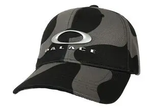 Palace X Oakley 6-Panel Cap - Black | Editorialist